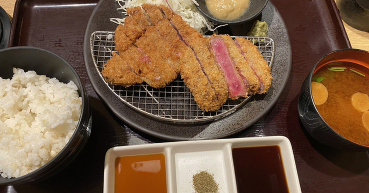 大阪グルメの牛カツを堪能！大阪市内のおすすめ店20選 [食べログまとめ]