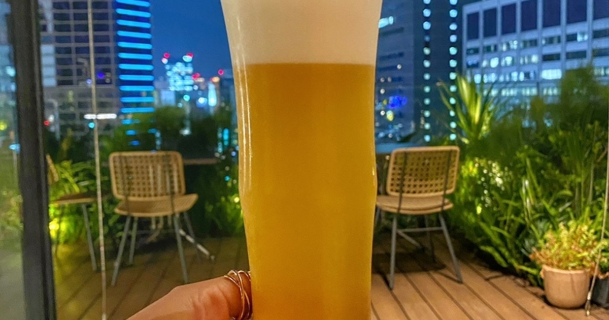 新橋駅周辺にあるビアガーデンで乾杯！飲み放題プランあり店5選 [食べログまとめ]
