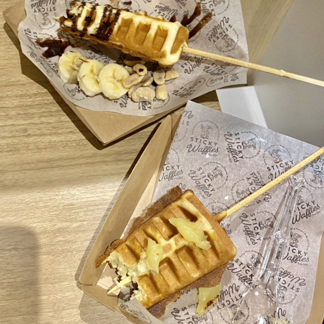 スティッキーワッフルズ マルイファミリー溝口店 （STICKY WAFFLES） - 武蔵溝ノ口/スイーツ | 食べログ