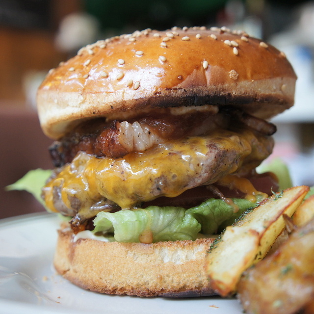 メニュー写真 : Overcook Burger Bar （オーバークックバーガーバー） - 大口/ハンバーガー | 食べログ