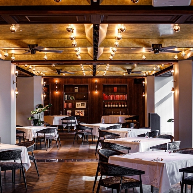 Main Dining SQUAREの口コミや評判、予約方法、喫煙有無や駐車場は？｜アニーお祝い体験マガジン