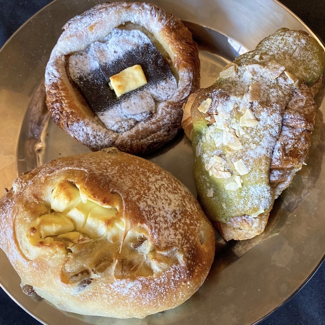 Good Morning Bakery （グッドモーニングベーカリー） - 奥武山公園/パン | 食べログ