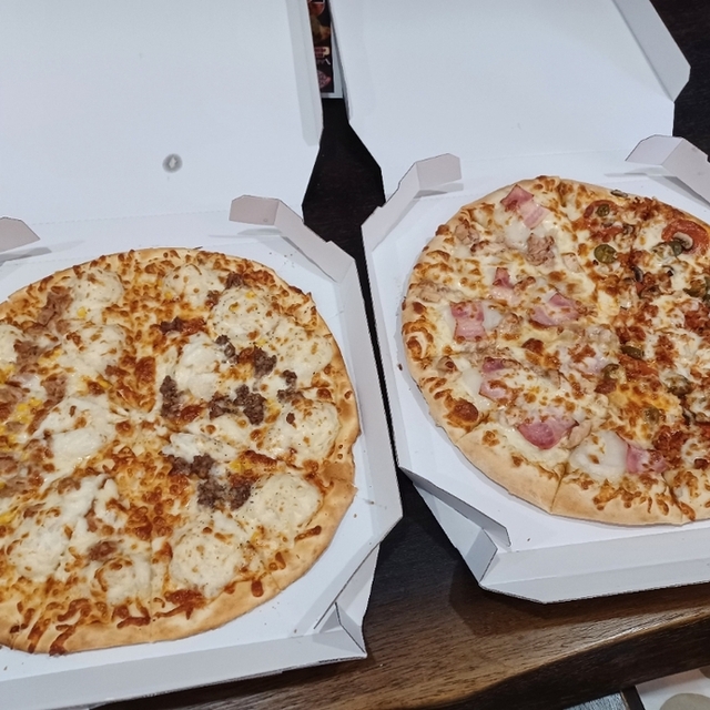 アオキーズ・ピザ 四日市南店 （AOKI's Pizza） - 西日野/ピザ | 食べログ