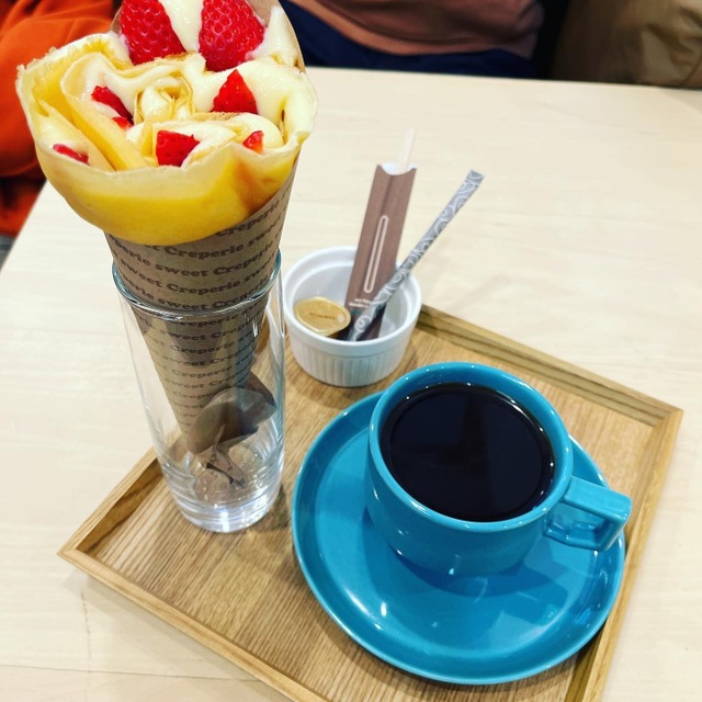 写真 : ブック ＆ カフェ スタンド シンジョー ゲキジョー （Book & Cafe stand Shinjo Gekijo） - 武蔵 ...