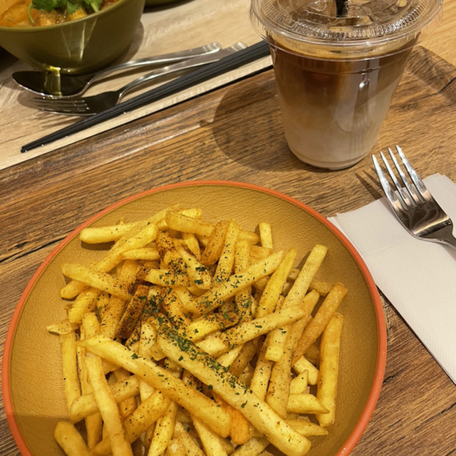 写真 : 727 ISLANDS COFFEE BAR （727 アイランズ コーヒー バー） - 新西大寺町筋/カフェ | 食べログ