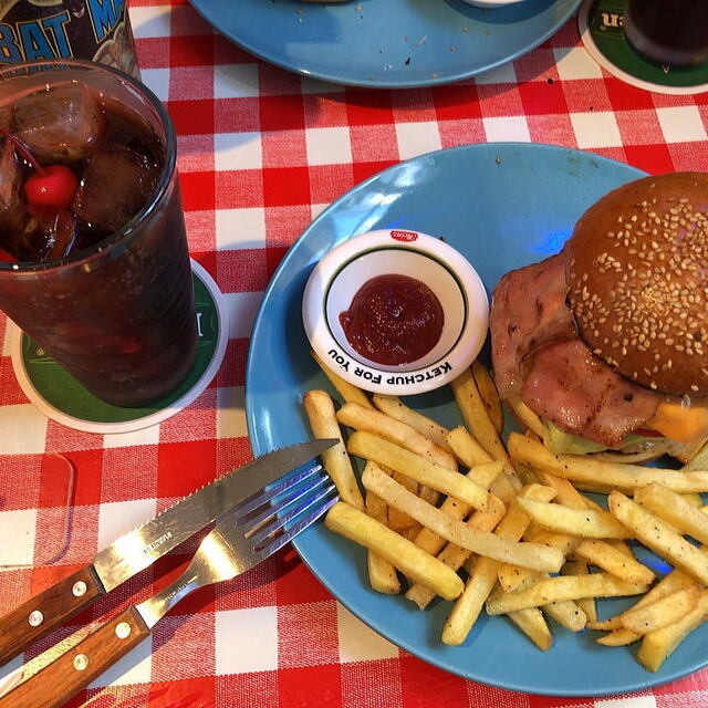 写真 : DINING BAR YEAH （ダイニング バー イエー） - 西大路/ダイニングバー | 食べログ