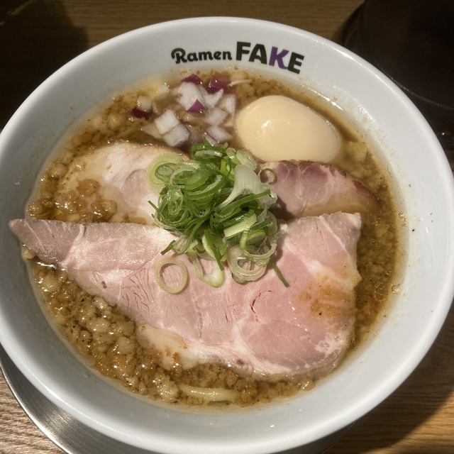 メニュー写真 : Ramen FAKE （ラーメン フェイク） - 新静岡/ラーメン | 食べログ