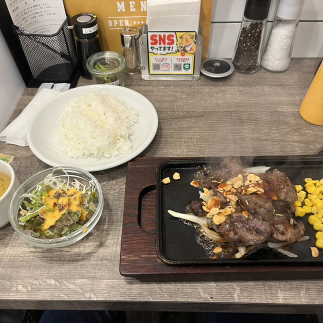 メニュー写真 : BEEF IMPACT 伏古店 （ビーフインパクト） - 環状通東/ステーキ | 食べログ