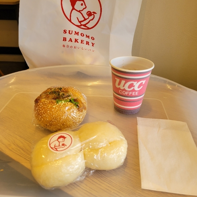 SUMOMO BAKERY 大阪門真店 （スモモ ベーカリー） - 古川橋/パン | 食べログ