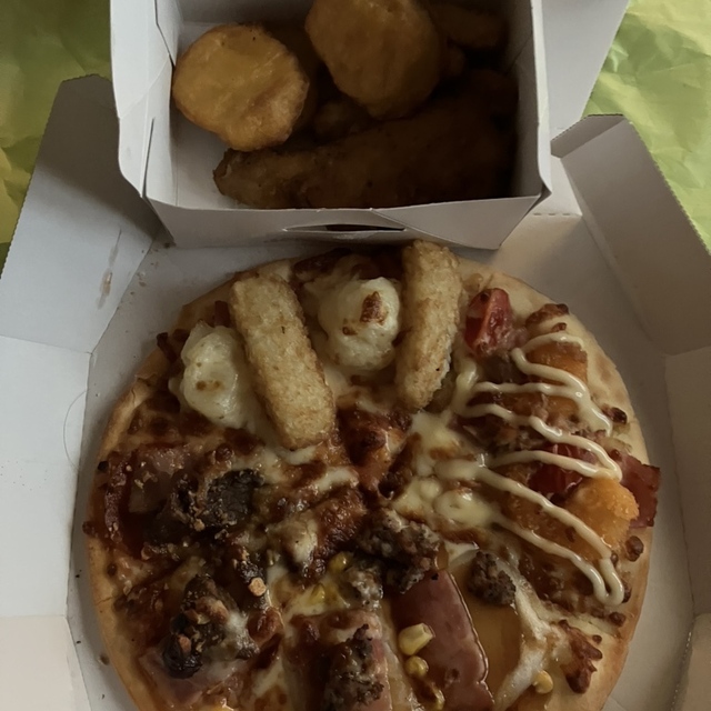 写真 : アオキーズピザ 東刈谷安城店 （AOKI's Pizza） - 東刈谷/ピザ | 食べログ