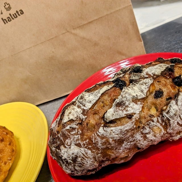 写真 : haluta bageri Oiwake （ハルタ ベーガリ オイワケ） - 御代田/パン | 食べログ