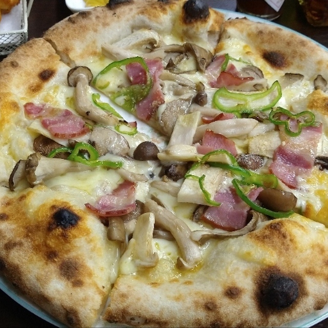 口コミ一覧 : piccolo pino （ピッコロ ピーノ） - 大和二見/ピザ [食べログ]