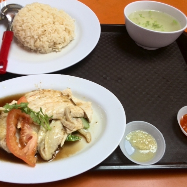 Tong Fong Fatt Hainanese Boneless Chicken Rice - チャイナタウン/シンガポール料理 | 食べログ