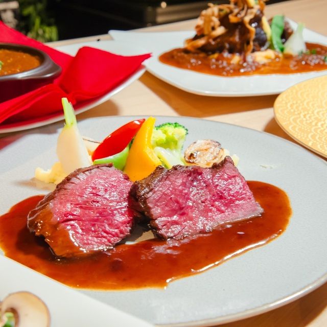 Bar Dining FIVE Arrows （バーダイニングファイブアローズ） - 新宿/ダイニングバー/ネット予約可 | 食べログ