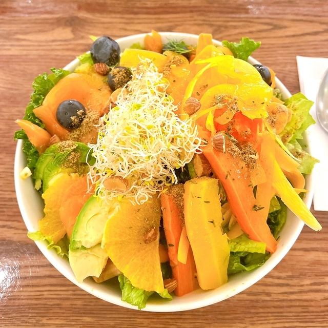 Mr.FARMER Echika表参道 （ミスターファーマー） - 表参道/サラダ | 食べログ