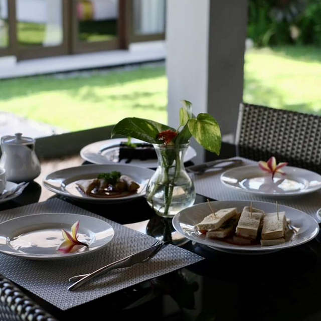 Villa jerami - スミニャック/アジア・エスニック | 食べログ