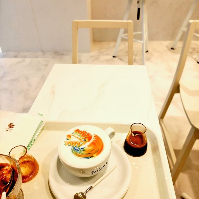 ロアーコーヒー 銀座店 （ROAR COFFEE） - 東銀座/カフェ | 食べログ