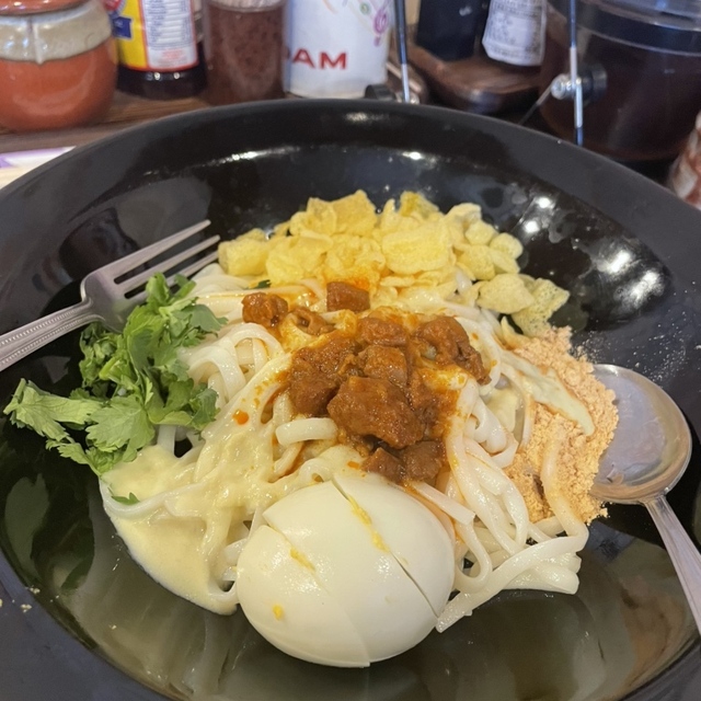 Zuu&Hein Myanmar Tea House 高田馬場店 （ズー&ヘイン ミャンマー ティー ハウス） - 高田馬場/東南アジア料理 | 食べログ