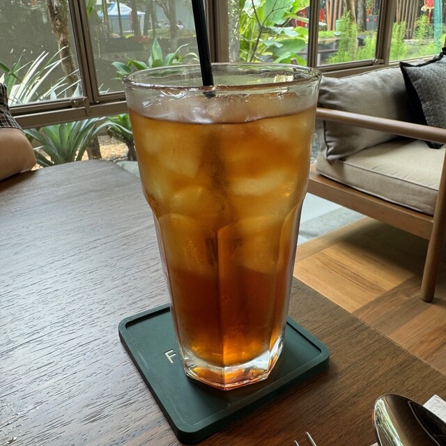 メニュー写真 : FLOWEY SCBD PARK - ジャカルタ/ダイニングバー | 食べログ