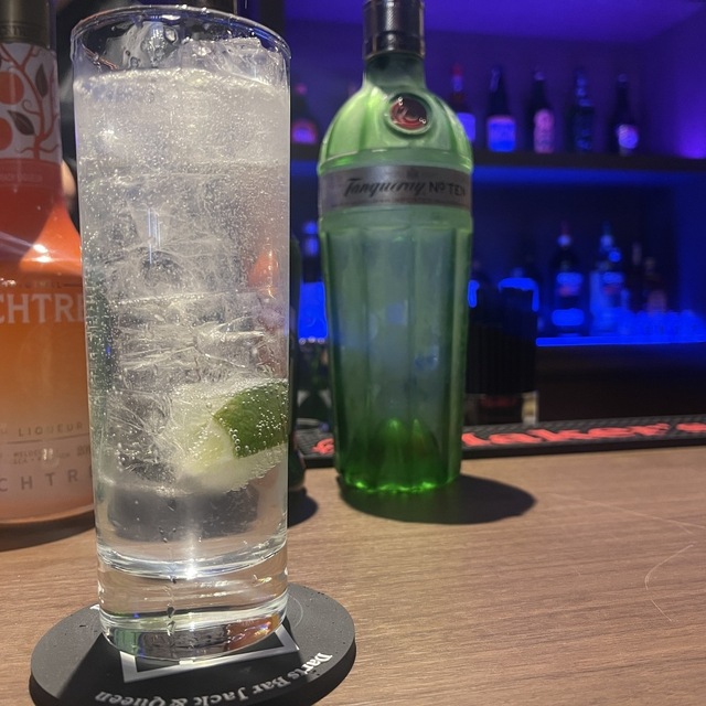 Darts Bar Jack＆Queen （ダーツバージャックアンドクイーン） - 難波（南海）/バー | 食べログ