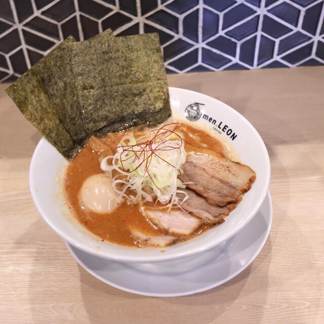 men.LEON （麺れおん） - 名城公園/ラーメン | 食べログ
