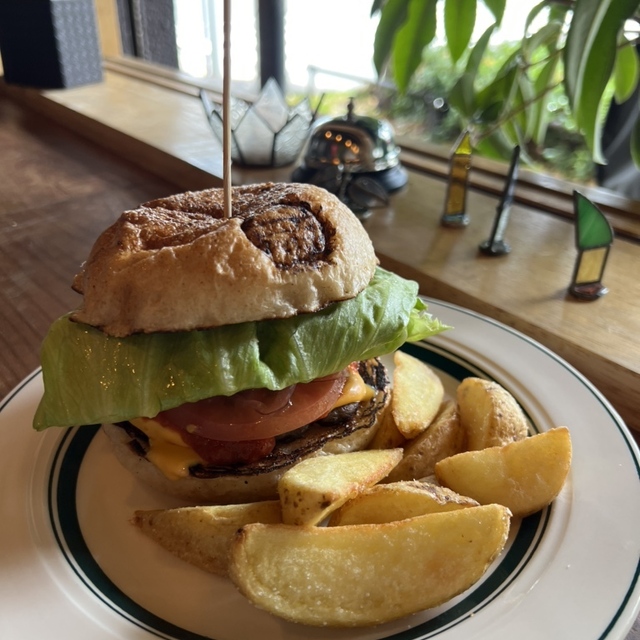 BURGER FUJINO （バーガー フジノ） - 松虫/ハンバーガー | 食べログ