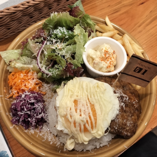 ZERO ONE CAFE （ゼロ ワン カフェ） - 天理/カフェ | 食べログ