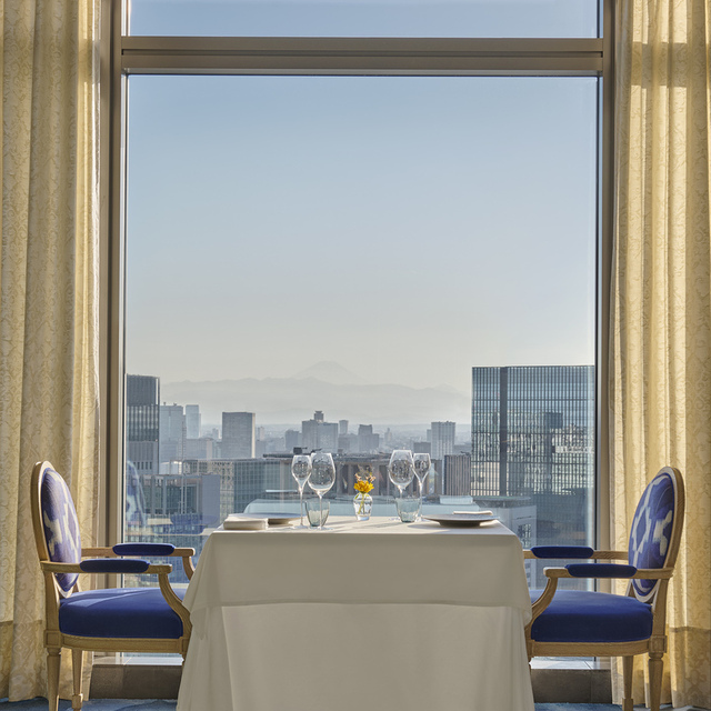 【1/1限定】5品ディナーコース : シグネチャー （SIGNATURE） - 三越前/フレンチ | 食べログ