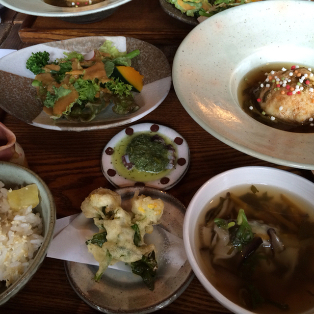 デコボコ ファーム キッチン （DECOBOCO farm kitchen） - 蛍池/カフェ | 食べログ