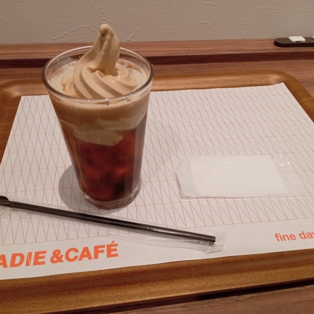 FADIE&CAFE 飯塚穂波店 （ファディアンドカフェ） - 飯塚/カフェ | 食べログ