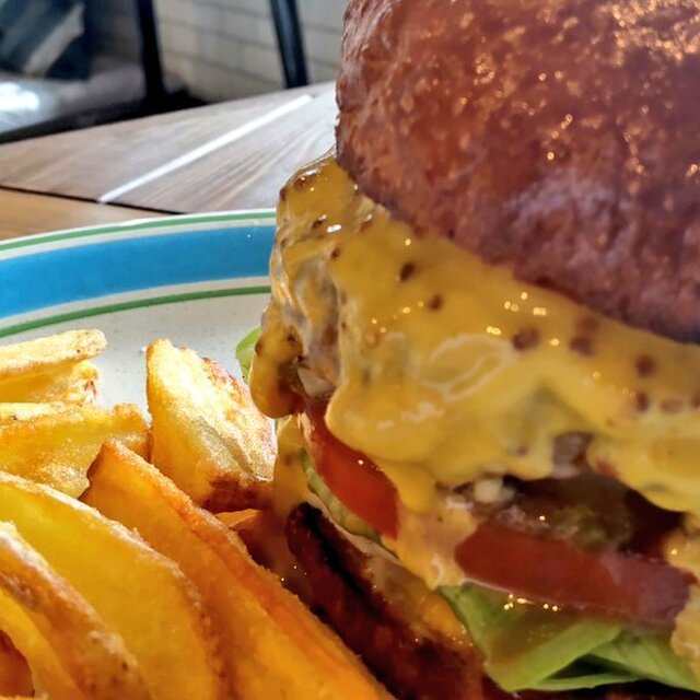 メニュー写真 2ページ目 : THE GOD BURGER （ザ ゴットバーガー） - 安積永盛/ハンバーガー | 食べログ