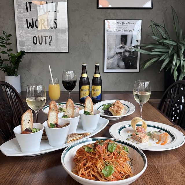 座席 : yamayan TABLE （ヤマヤン テーブル） - 北谷町/アメリカ料理 | 食べログ