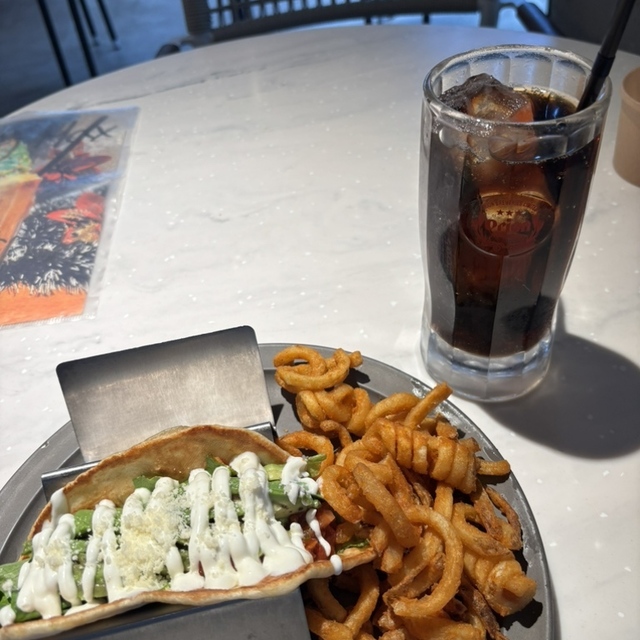 BLUE ENTRANCE KITCHEN 横須賀店 （ブルー エントランス キッチン） - 横須賀中央/タコス | 食べログ