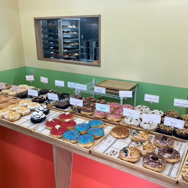 YAIRO DONUTS - 伊野（とさでん）/ドーナツ | 食べログ