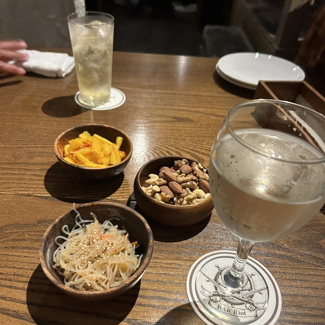 BAR Riot （バーライオット） - 中央弘前/バー | 食べログ