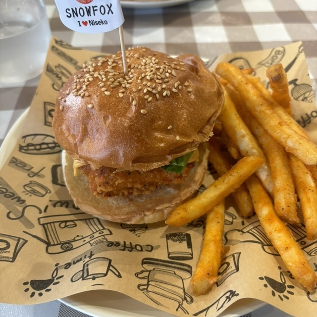 Snowfox Fastfood （スノーフォックス ファストフード） - 倶知安/レストラン | 食べログ