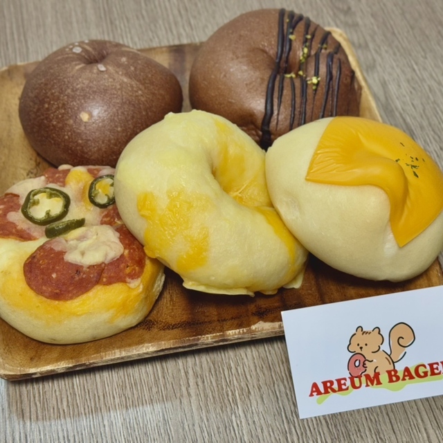 写真 : AREUM BAGEL 新大久保店 - 新大久保/ベーグル | 食べログ