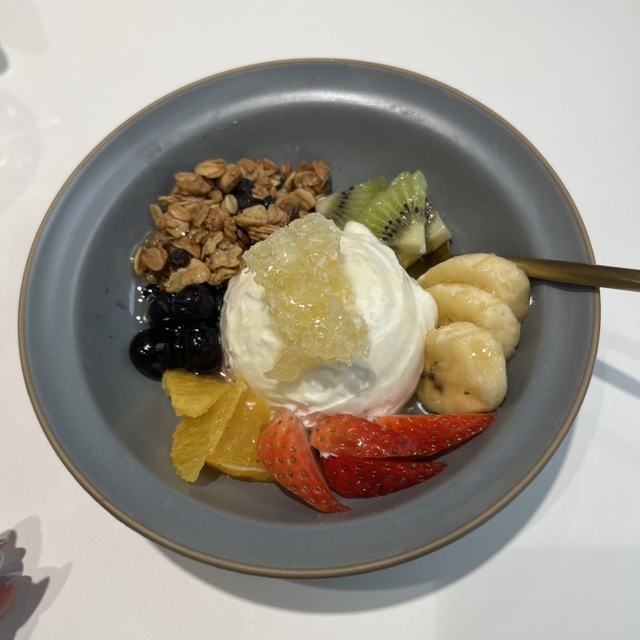 メニュー写真 : YOGI GREEK&ACAI 名古屋大曽根店 （ヨギ グリークアンドアサイー） - 大曽根/スイーツ | 食べログ