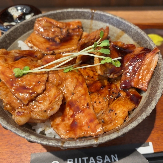 BUTASAN HOKKAIDO - 京成大久保/豚丼 | 食べログ