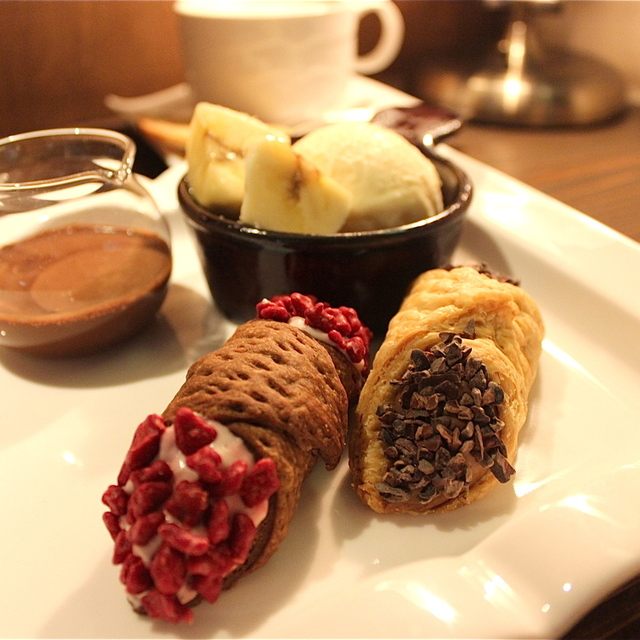 エンジェル ライブラリー （ANGEL LIBRARY） - 祇園四条/カフェ | 食べログ