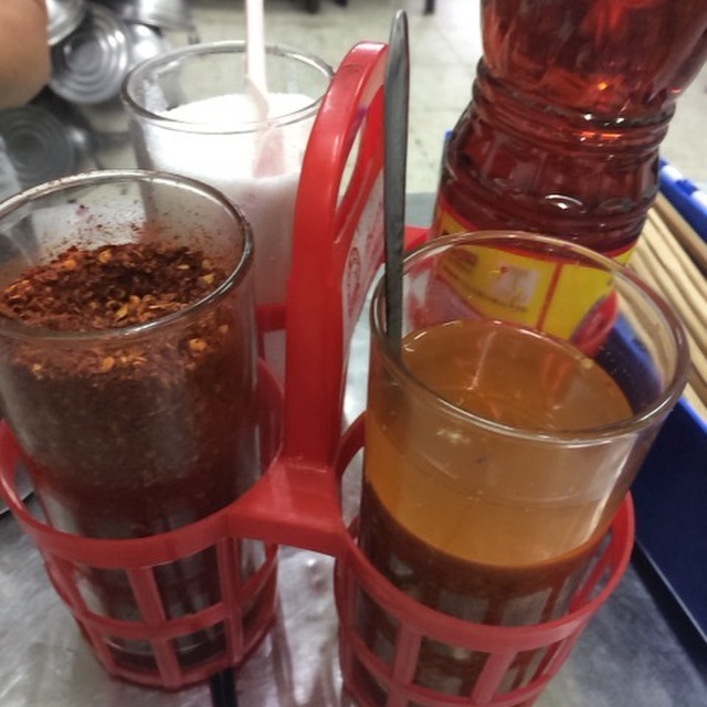 Heng Shun Seng （เฮ้งชุนเส็ง/王春盛） - プロンポン駅周辺/もつ鍋 [食べログ]