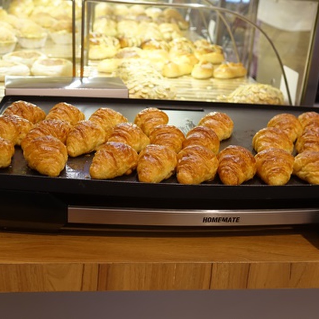 BreadTalk Silom Complex - シーロム通り / サラデーン駅周辺/パン | 食べログ