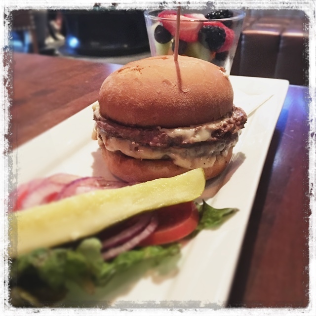 The Owners Box （オーナーズ・ボックス） - ダウンタウン/マーケット・センター/スポーツバー | 食べログ