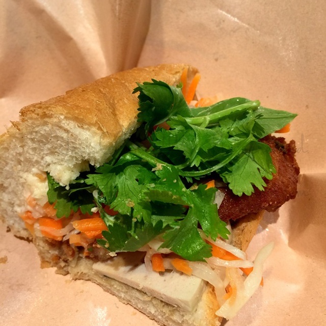 Cóm Bánh Mì by Chef Phuc Dat Bich （越•男） - 青衣 チンイ/ベトナム料理 | 食べログ