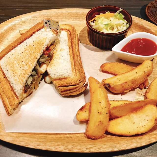 ココロアカフェ （COCOROAR CAFE） - 浦添市/カフェ [食べログ]