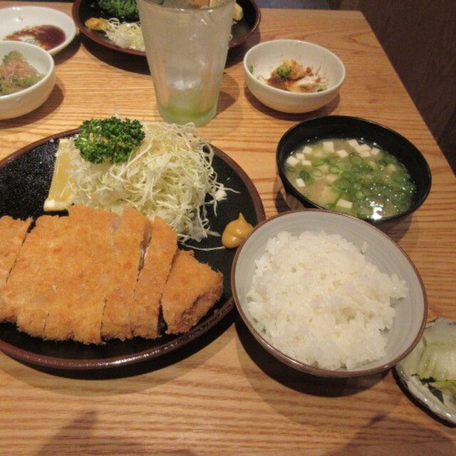 豚とん 茶茶ちゃ （TON TON CHA CHA CHA） - 西鉄平尾/とんかつ | 食べログ