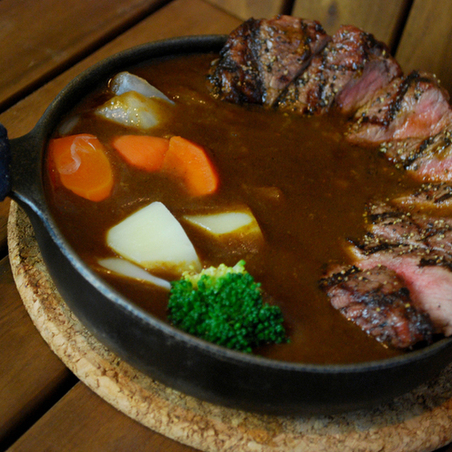 ツナミ カレーアンドグリル （TSUNAMI CURRY&GRILL） - 横須賀中央/カレーライス [食べログ]