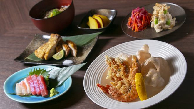 GURUNAVI FOODHALL WYE （グルナビ フードホール ワイ） - 天空橋/日本料理/ネット予約可 | 食べログ