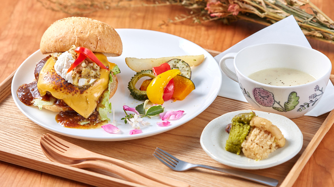 SOYSOY NAGO （ソイソイ） - 名護市/カフェ/ネット予約可 | 食べログ