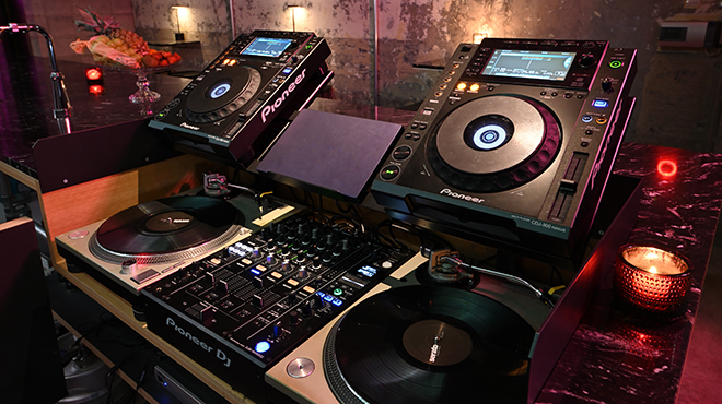 Bar Redd2 （バー レッドツー）のご予約 - 六本木/バー | 食べログ